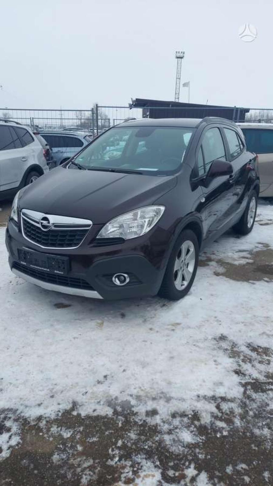 Red Opel Mokka 2013 in Marijampole, with an engine capacity of 1.70 L and mileage of 240 thousand km for 5700 €, photo 2 on AUTOMOTO.COM.LV