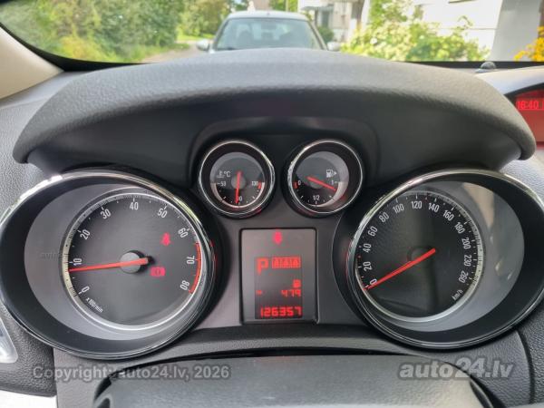 Opel Mokka 2015 in Riga, with an engine capacity of 1.40 L and mileage of 124 thousand km for 6800 €, photo 5 on AUTOMOTO.COM.LV