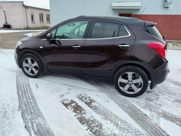 Violet Opel Mokka 2013 in Radviliskis, with an engine capacity of 1.36 L and mileage of 185 thousand km for 5900 €, photo 3 on AUTOMOTO.COM.LV