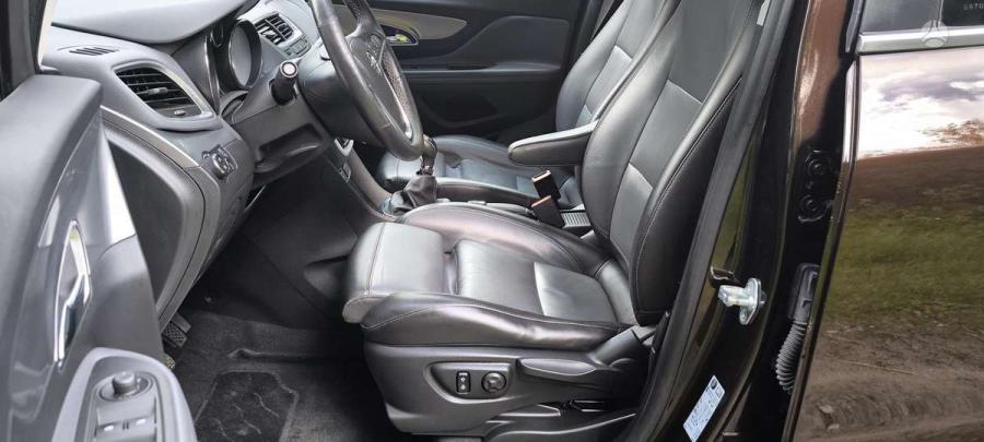 Violet Opel Mokka 2014 in Kaunas, with an engine capacity of 1.69 L and mileage of 267 thousand km for 5950 €, photo 7 on AUTOMOTO.COM.LV