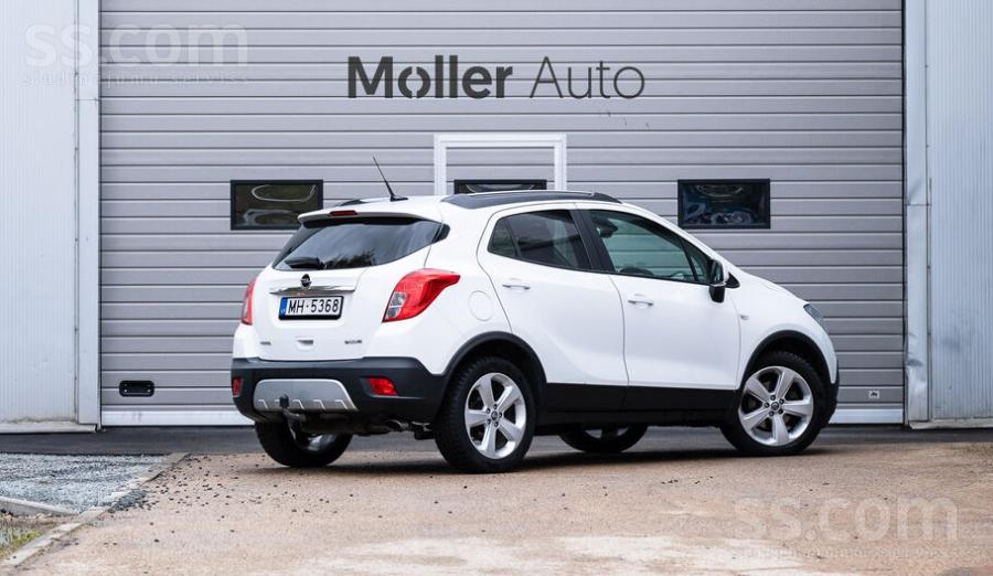 White Opel Mokka 2013 in Jelgava, with an engine capacity of 1.70 L and mileage of 278 thousand km for 5650 €, photo 4 on AUTOMOTO.COM.LV