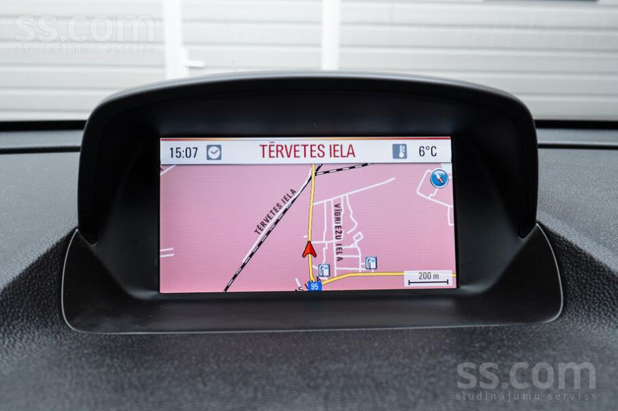 White Opel Mokka 2013 in Jelgava, with an engine capacity of 1.70 L and mileage of 278 thousand km for 5650 €, photo 10 on AUTOMOTO.COM.LV