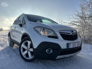 White Opel Mokka 2013 in Kaunas, with an engine capacity of 1.70 L and mileage of 317 thousand km for 4650 €, photo 3 on AUTOMOTO.COM.LV