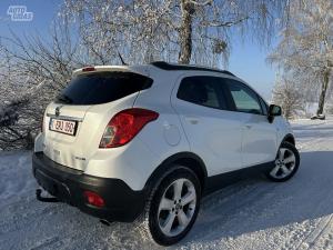 White Opel Mokka 2013 in Kaunas, with an engine capacity of 1.70 L and mileage of 317 thousand km for 4650 €, photo 4 on AUTOMOTO.COM.LV