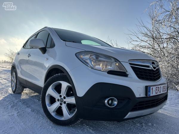 White Opel Mokka 2013 in Kaunas, with an engine capacity of 1.70 L and mileage of 317 thousand km for 4650 €, photo 7 on AUTOMOTO.COM.LV