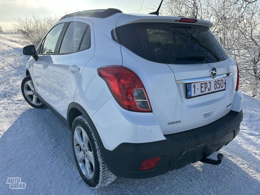White Opel Mokka 2013 in Kaunas, with an engine capacity of 1.70 L and mileage of 317 thousand km for 4650 €, photo 10 on AUTOMOTO.COM.LV