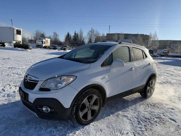 Balts Opel Mokka 2013 Šauļi, ar dzinēja tilpumu 1.69 L un nobraukumu 182 tūkst. km par 5350 €, foto 1 vietnē AUTOMOTO.COM.LV