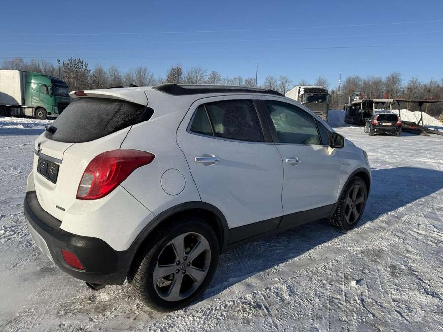 Balts Opel Mokka 2013 Šauļi, ar dzinēja tilpumu 1.69 L un nobraukumu 182 tūkst. km par 5350 €, foto 5 vietnē AUTOMOTO.COM.LV