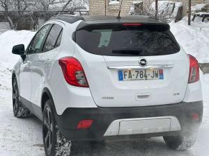 White Opel Mokka 2013 in Utena, with an engine capacity of 1.70 L and mileage of 280 thousand km for 5900 €, photo 4 on AUTOMOTO.COM.LV