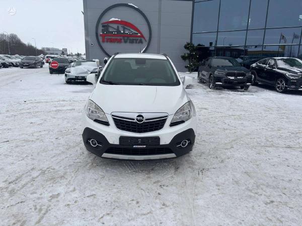 White Opel Mokka 2013 in Telschi, with an engine capacity of 1.69 L and mileage of 154 thousand km for 6700 €, photo 8 on AUTOMOTO.COM.LV