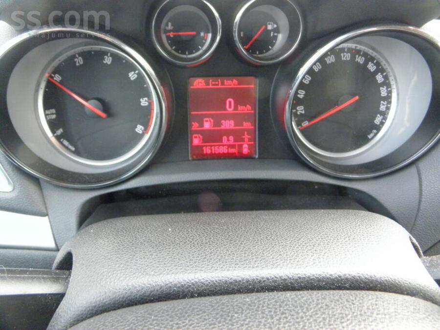 Balts Opel Mokka 2013 Madona, ar dzinēja tilpumu 1.70 L un nobraukumu 161 tūkst. km par 6700 €, foto 5 vietnē AUTOMOTO.COM.LV