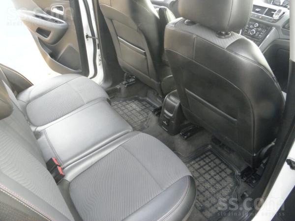 Balts Opel Mokka 2013 Madona, ar dzinēja tilpumu 1.70 L un nobraukumu 161 tūkst. km par 6700 €, foto 7 vietnē AUTOMOTO.COM.LV