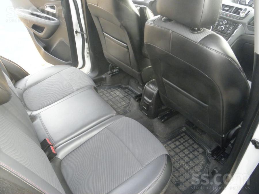 Balts Opel Mokka 2013 Madona, ar dzinēja tilpumu 1.70 L un nobraukumu 161 tūkst. km par 6700 €, foto 8 vietnē AUTOMOTO.COM.LV