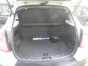 Balts Opel Mokka 2013 Madona, ar dzinēja tilpumu 1.70 L un nobraukumu 161 tūkst. km par 6700 €, foto 9 vietnē AUTOMOTO.COM.LV