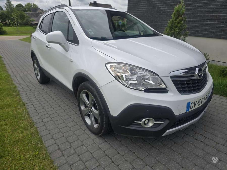 Белый Опель Mokka 2013 в Рокишкис, объемом двигателя 1.69 л и пробегом 203 тыс. км за 5650 €, фото 4 на AUTOMOTO.COM.LV