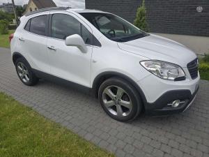 Белый Опель Mokka 2013 в Рокишкис, объемом двигателя 1.69 л и пробегом 203 тыс. км за 5650 €, фото 5 на AUTOMOTO.COM.LV