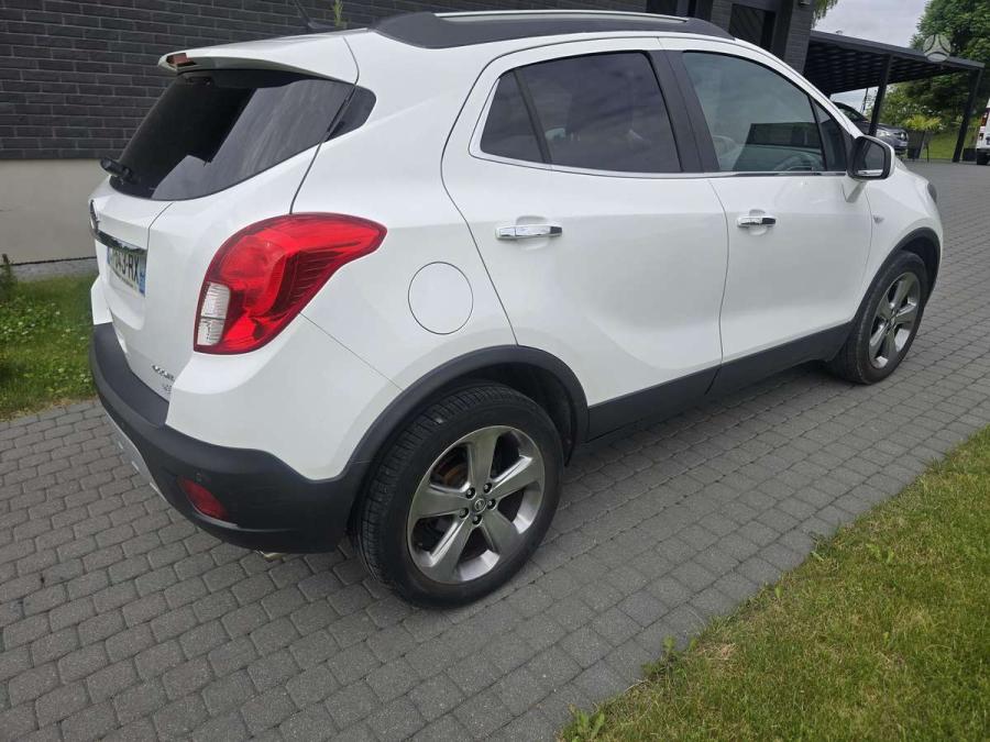 Белый Опель Mokka 2013 в Рокишкис, объемом двигателя 1.69 л и пробегом 203 тыс. км за 5650 €, фото 6 на AUTOMOTO.COM.LV