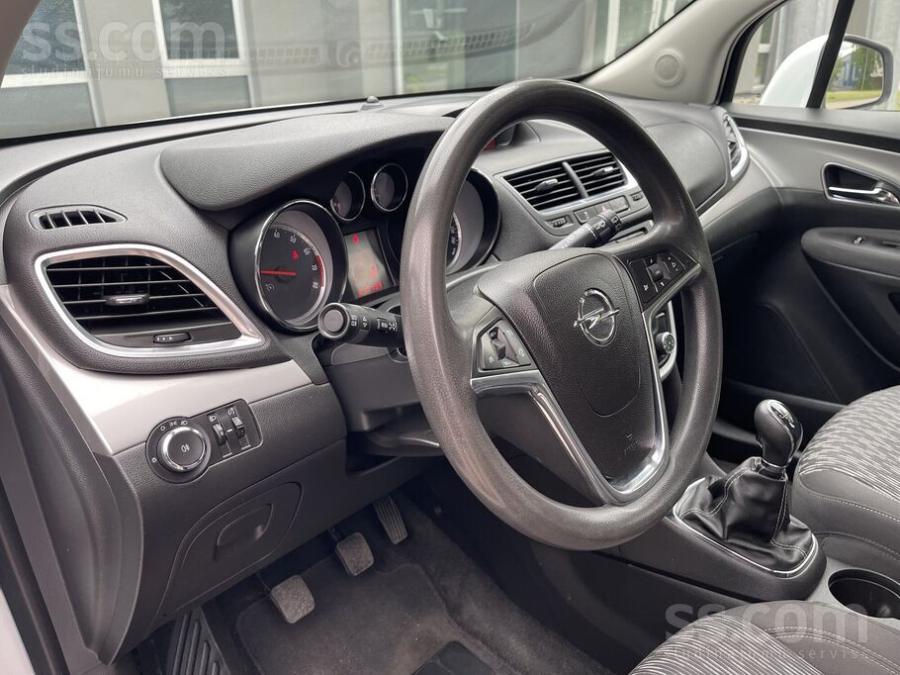 Balts Opel Mokka 2013 Jūrmala, ar dzinēja tilpumu 1.60 L un nobraukumu 0 tūkst. km par 5650 €, foto 19 vietnē AUTOMOTO.COM.LV