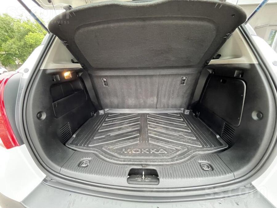 Balts Opel Mokka 2013 Jūrmala, ar dzinēja tilpumu 1.60 L un nobraukumu 0 tūkst. km par 5650 €, foto 22 vietnē AUTOMOTO.COM.LV