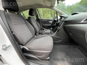 Balts Opel Mokka 2013 Jūrmala, ar dzinēja tilpumu 1.60 L un nobraukumu 0 tūkst. km par 5650 €, foto 27 vietnē AUTOMOTO.COM.LV