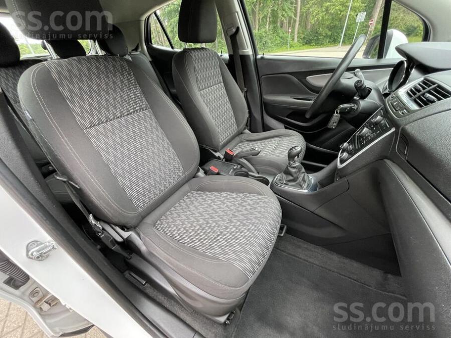 Balts Opel Mokka 2013 Jūrmala, ar dzinēja tilpumu 1.60 L un nobraukumu 0 tūkst. km par 5650 €, foto 31 vietnē AUTOMOTO.COM.LV