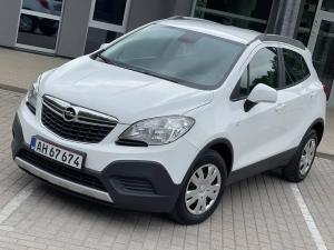 White Opel Mokka 2013 in Jurmala, with an engine capacity of 1.60 L and mileage of 216 thousand km for 5650 €, photo  on AUTOMOTO.COM.LV