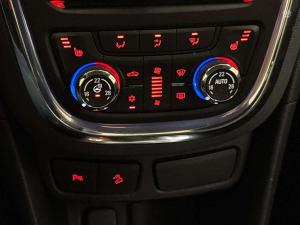 Balts Opel Mokka 2013 Marijampole, ar dzinēja tilpumu 1.69 L un nobraukumu 250 tūkst. km par 7750 €, foto 5 vietnē AUTOMOTO.COM.LV