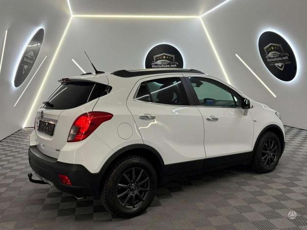 White Opel Mokka 2013 in Marijampole, with an engine capacity of 1.69 L and mileage of 250 thousand km for 7750 €, photo 8 on AUTOMOTO.COM.LV