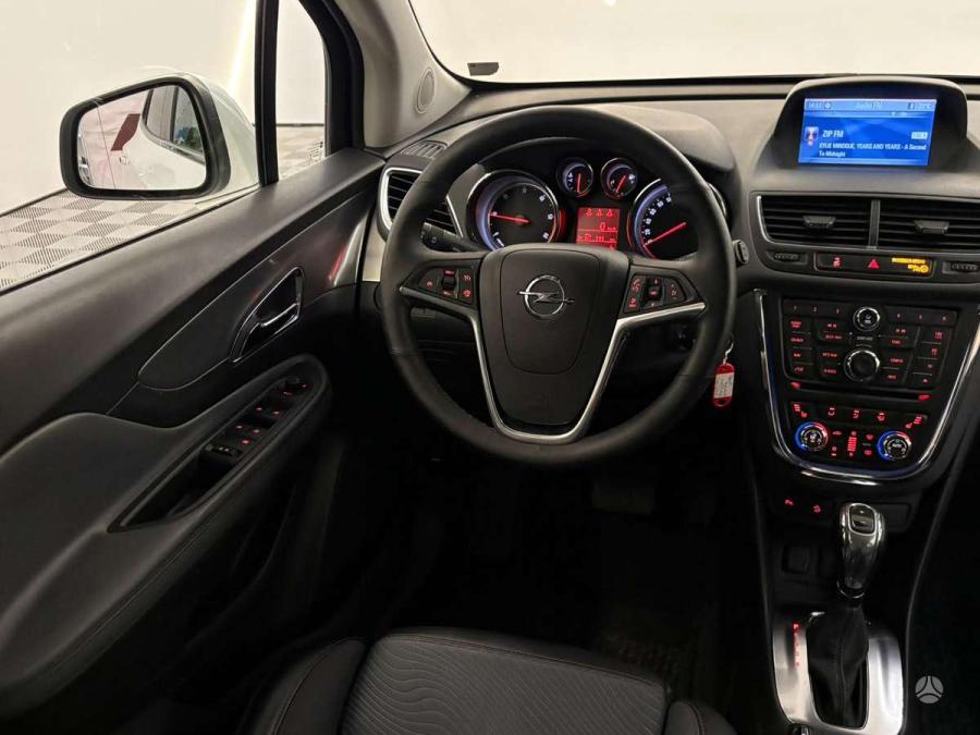 Balts Opel Mokka 2013 Marijampole, ar dzinēja tilpumu 1.69 L un nobraukumu 250 tūkst. km par 7750 €, foto 15 vietnē AUTOMOTO.COM.LV
