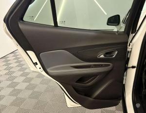 Balts Opel Mokka 2013 Marijampole, ar dzinēja tilpumu 1.69 L un nobraukumu 250 tūkst. km par 7750 €, foto 18 vietnē AUTOMOTO.COM.LV