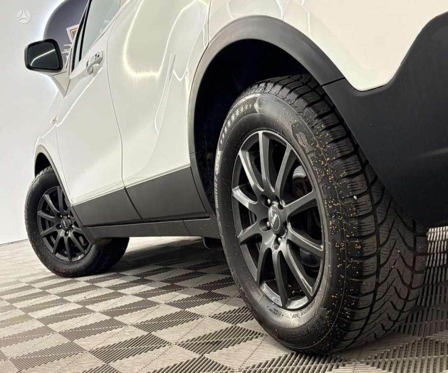 Balts Opel Mokka 2013 Marijampole, ar dzinēja tilpumu 1.69 L un nobraukumu 250 tūkst. km par 7750 €, foto 20 vietnē AUTOMOTO.COM.LV