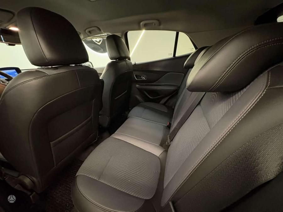 Balts Opel Mokka 2013 Marijampole, ar dzinēja tilpumu 1.69 L un nobraukumu 250 tūkst. km par 7750 €, foto 23 vietnē AUTOMOTO.COM.LV