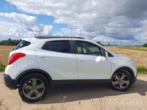Balts Opel Mokka 2013 Saldus, ar dzinēja tilpumu 1.70 L un nobraukumu 238 tūkst. km par 6295 €, foto 3 vietnē AUTOMOTO.COM.LV