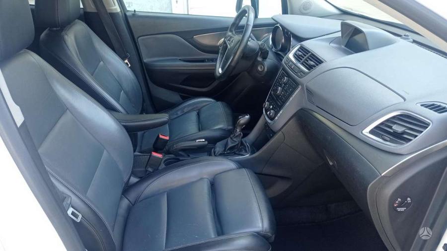 Balts Opel Mokka 2013 Viļņa, ar dzinēja tilpumu 1.69 L un nobraukumu 236 tūkst. km par 5500 €, foto 10 vietnē AUTOMOTO.COM.LV