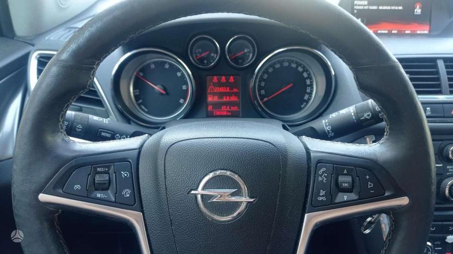 Balts Opel Mokka 2013 Viļņa, ar dzinēja tilpumu 1.69 L un nobraukumu 236 tūkst. km par 5500 €, foto 13 vietnē AUTOMOTO.COM.LV