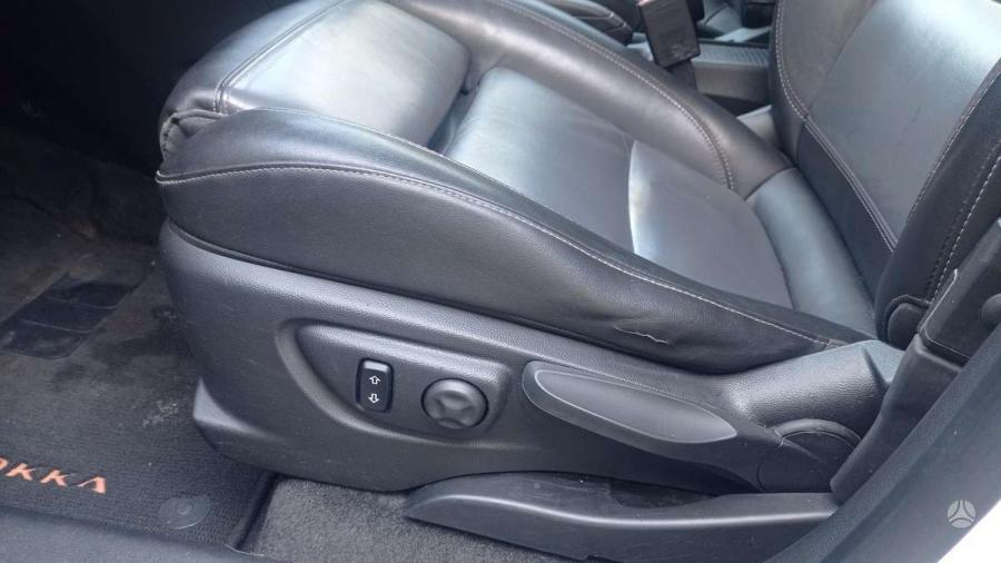 Balts Opel Mokka 2013 Viļņa, ar dzinēja tilpumu 1.69 L un nobraukumu 236 tūkst. km par 5500 €, foto 17 vietnē AUTOMOTO.COM.LV