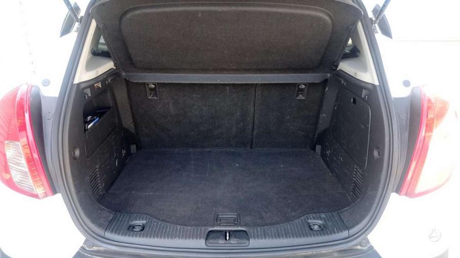 Balts Opel Mokka 2013 Viļņa, ar dzinēja tilpumu 1.69 L un nobraukumu 236 tūkst. km par 5500 €, foto 22 vietnē AUTOMOTO.COM.LV