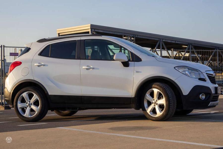 Balts Opel Mokka 2013 Kauņa, ar dzinēja tilpumu 1.69 L un nobraukumu 191 tūkst. km par 5899 €, foto 9 vietnē AUTOMOTO.COM.LV