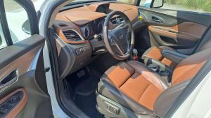 White Opel Mokka 2013 in Vilnius, with an engine capacity of 1.69 L and mileage of 215 thousand km for 9750 €, photo 8 on AUTOMOTO.COM.LV