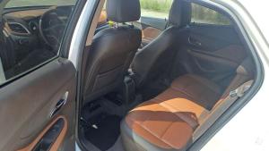 White Opel Mokka 2013 in Vilnius, with an engine capacity of 1.69 L and mileage of 215 thousand km for 9750 €, photo 10 on AUTOMOTO.COM.LV