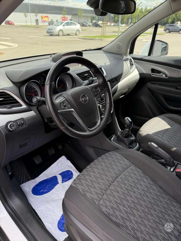 Balts Opel Mokka 2013 Kauņa, ar dzinēja tilpumu 1.60 L un nobraukumu 236 tūkst. km par 6550 €, foto 10 vietnē AUTOMOTO.COM.LV