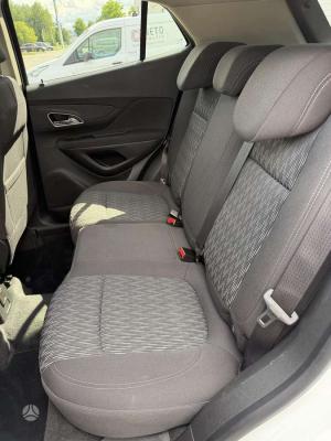 White Opel Mokka 2013 in Kaunas, with an engine capacity of 1.60 L and mileage of 236 thousand km for 6550 €, photo 13 on AUTOMOTO.COM.LV
