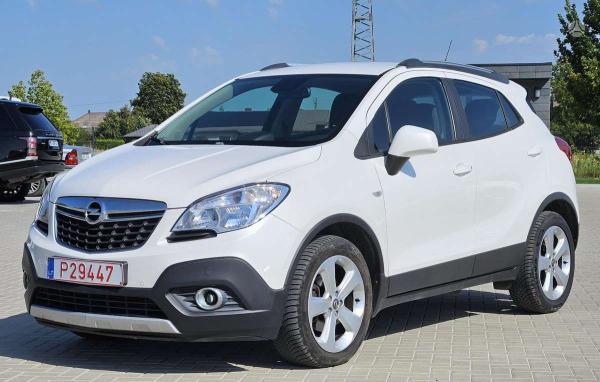 Balts Opel Mokka 2013 Tauragė, ar dzinēja tilpumu 1.69 L un nobraukumu 237 tūkst. km par 5800 €, foto 1 vietnē AUTOMOTO.COM.LV