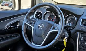 White Opel Mokka 2013 in Taurage, with an engine capacity of 1.69 L and mileage of 237 thousand km for 5800 €, photo 11 on AUTOMOTO.COM.LV