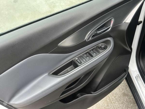 Balts Opel Mokka 2013 Alīta, ar dzinēja tilpumu 1.69 L un nobraukumu 241 tūkst. km par 6650 €, foto 7 vietnē AUTOMOTO.COM.LV