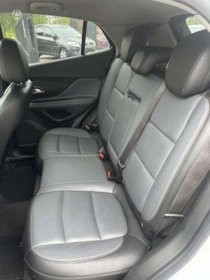 White Opel Mokka 2013 in Alytus, with an engine capacity of 1.69 L and mileage of 241 thousand km for 6650 €, photo 10 on AUTOMOTO.COM.LV