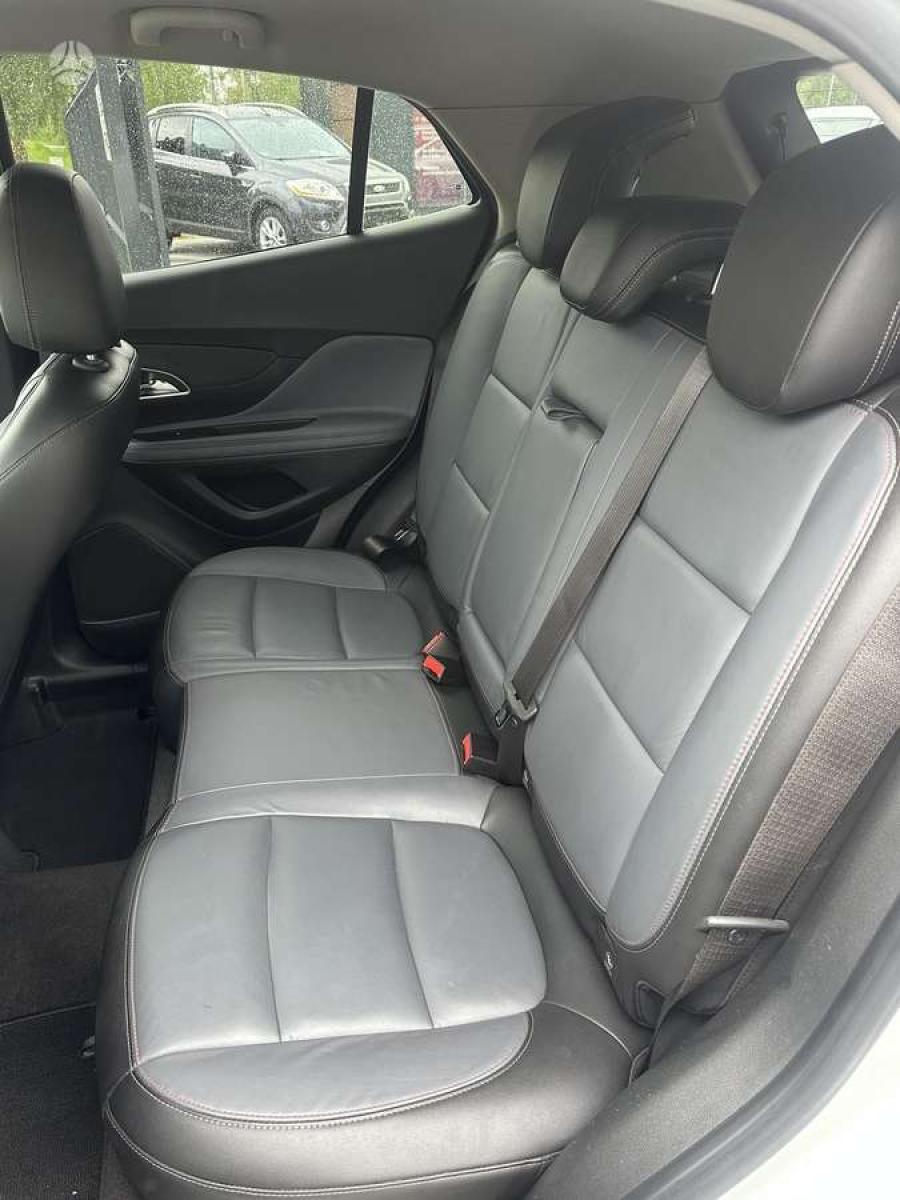 White Opel Mokka 2013 in Alytus, with an engine capacity of 1.69 L and mileage of 241 thousand km for 6650 €, photo 10 on AUTOMOTO.COM.LV
