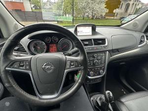 White Opel Mokka 2013 in Alytus, with an engine capacity of 1.69 L and mileage of 241 thousand km for 6650 €, photo 11 on AUTOMOTO.COM.LV