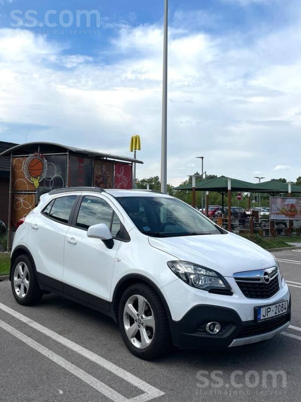 Balts Opel Mokka 2014 Ventspils, ar dzinēja tilpumu 1.40 L un nobraukumu 89 tūkst. km par 21340 €, foto 1 vietnē AUTOMOTO.COM.LV