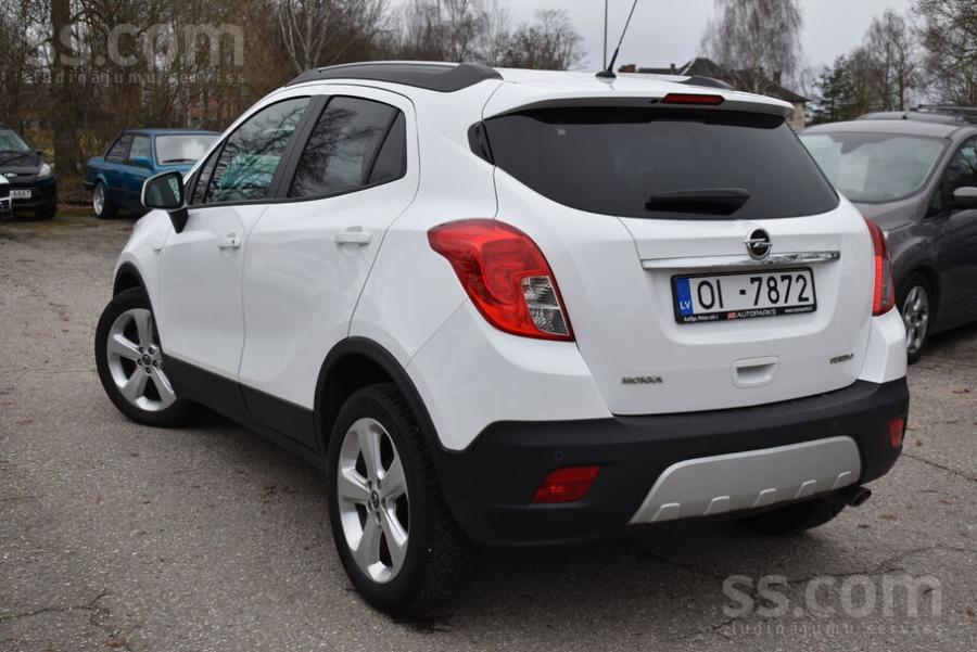 White Opel Mokka 2014 in Kuldiga, with an engine capacity of 1.40 L and mileage of 0 thousand km for 8350 €, photo 3 on AUTOMOTO.COM.LV
